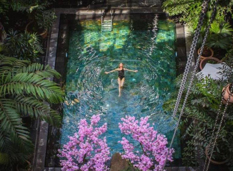 Ophold på Manon Les Suites for kun 1.036,- - Rejs365